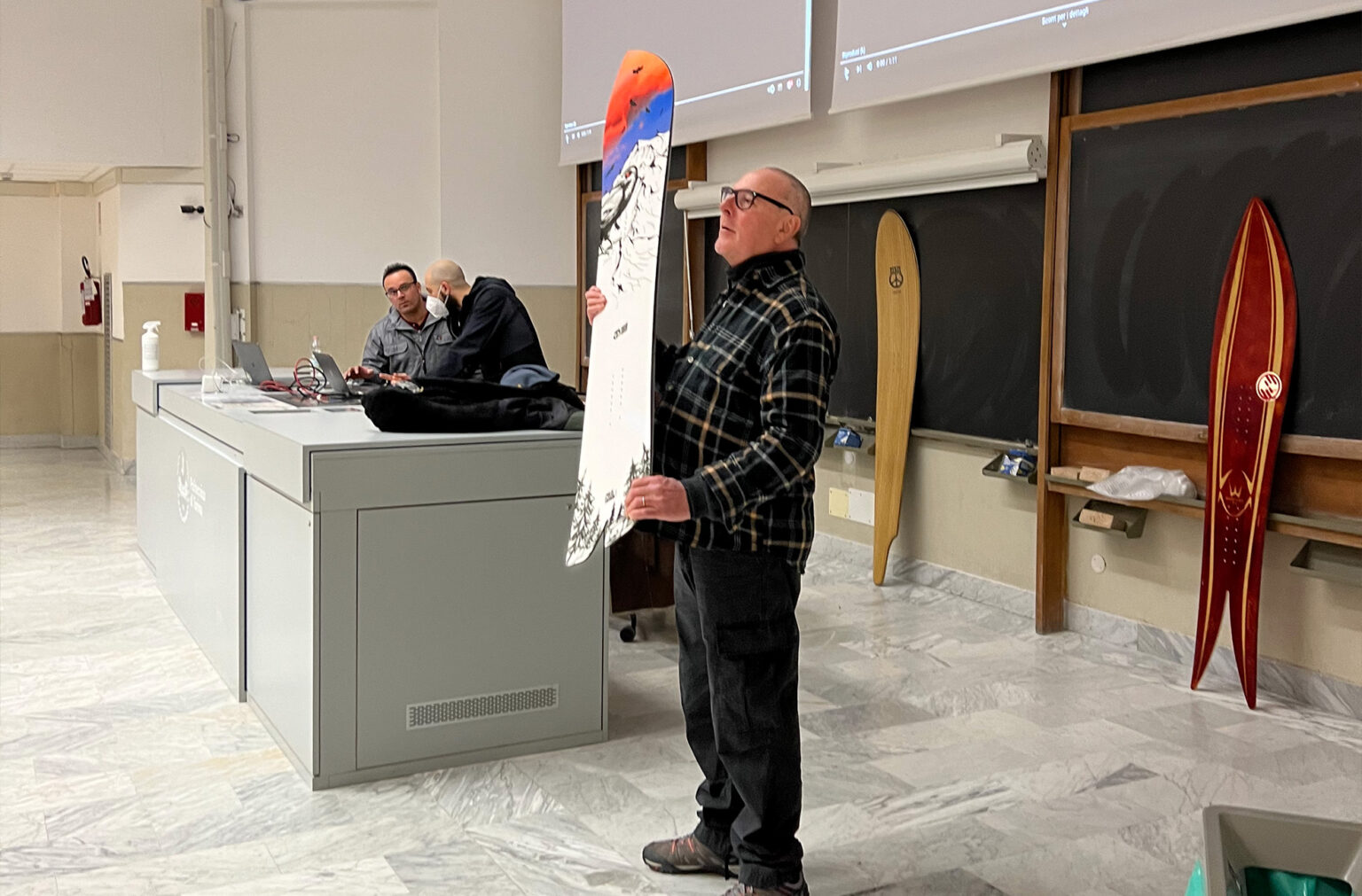 ‘THE SNOWBOARDING OF THE FUTURE’ - PLP Custom Snowboard